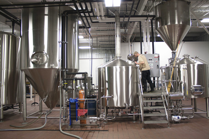 1000l 상업용 스틸 매쉬 라우터 탱크 상업용 맥주 양조 장비 판매 Degong 양조장 장비에 턴키 맥주 양조장 시스템 맞춤형 맥주 양조장 장비 맥주 발효기 제품 구매